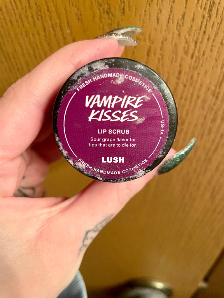 Lush Vampire Kisses Lip Scrub Review | lifewithlilred