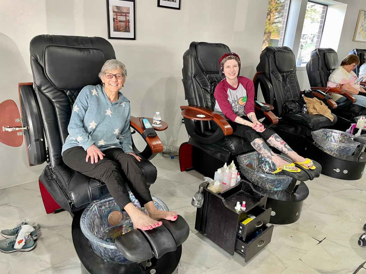 Pedi Party | lifewithlilred