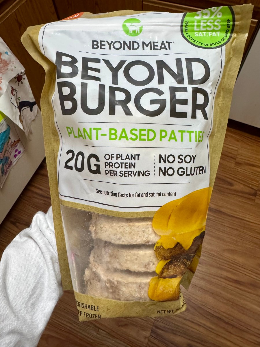 Beyond Meat Veggie Burger Review | lifewithlilred